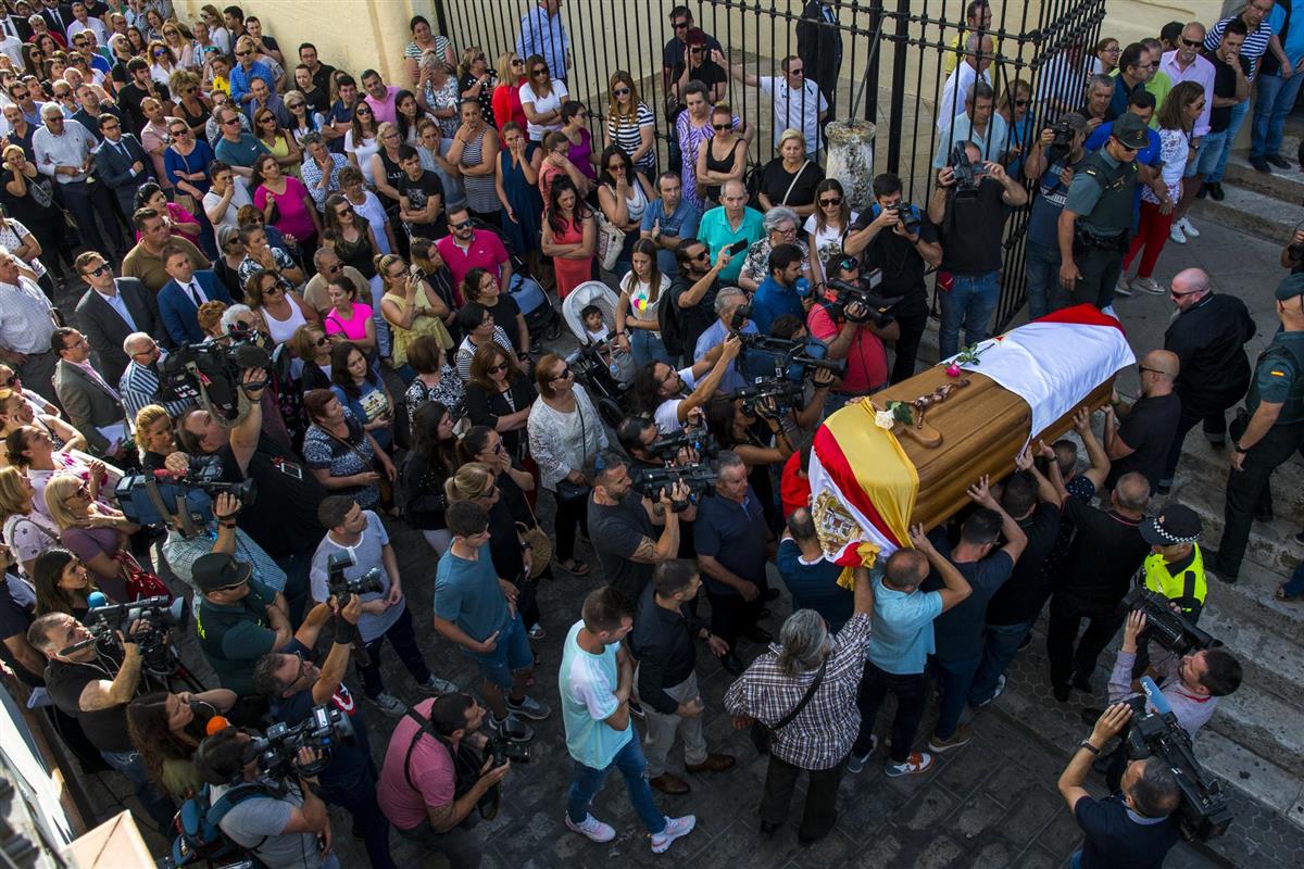Último adiós a Juan Antonio Reyes en un multitudinario funeral