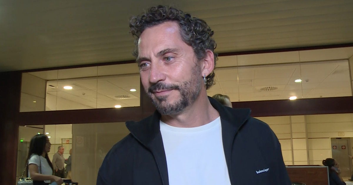 Paco León cierra filas con su hermana María León y cuenta cómo está ...