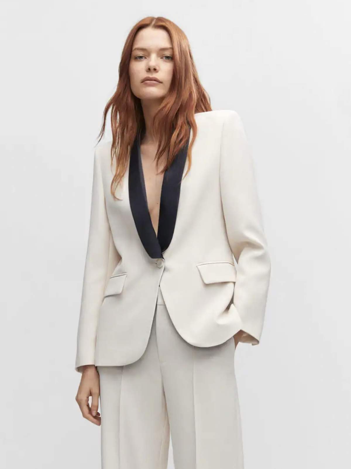 La chaqueta bicolor de Mariló Montero es la tendencia +50 de otoño para ...