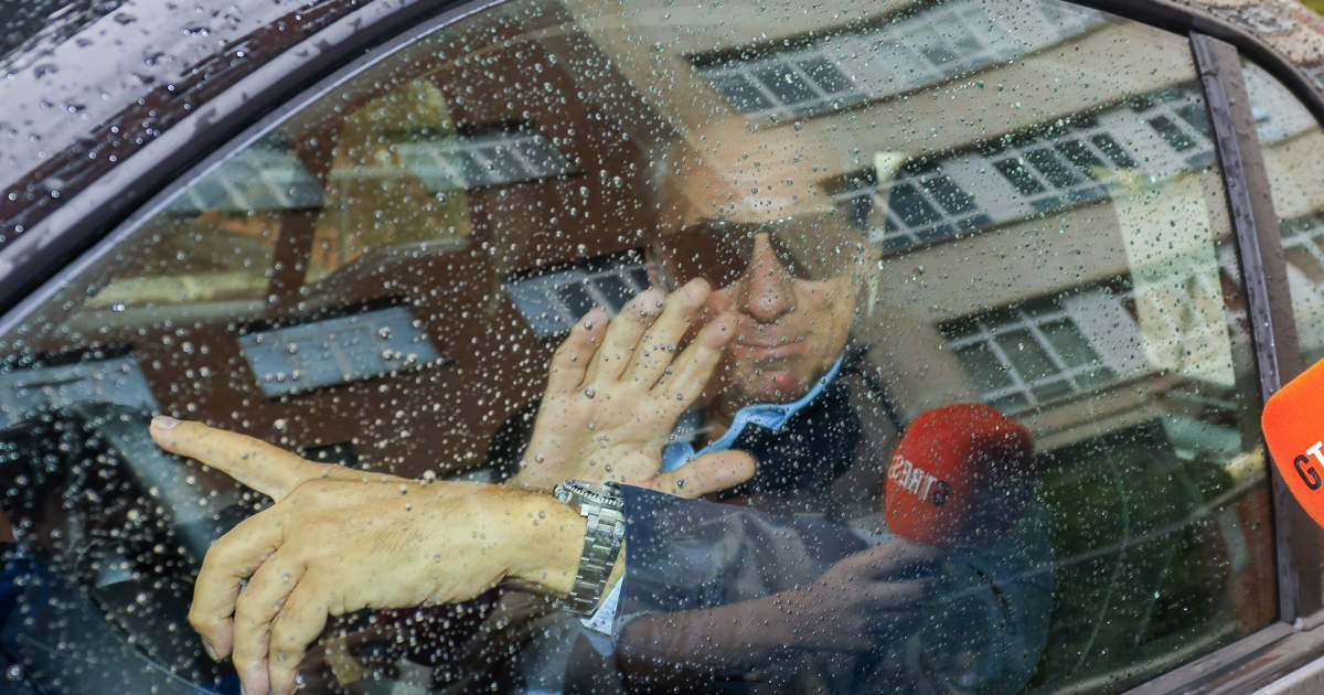 Alejandro Rubio, exmarido de Terelu Campos, llega preocupado a arropar ...