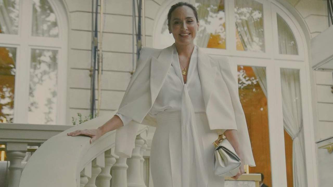 Tamara Falcó ya ha estrenado la bomber más viral y juvenil de Zara ...