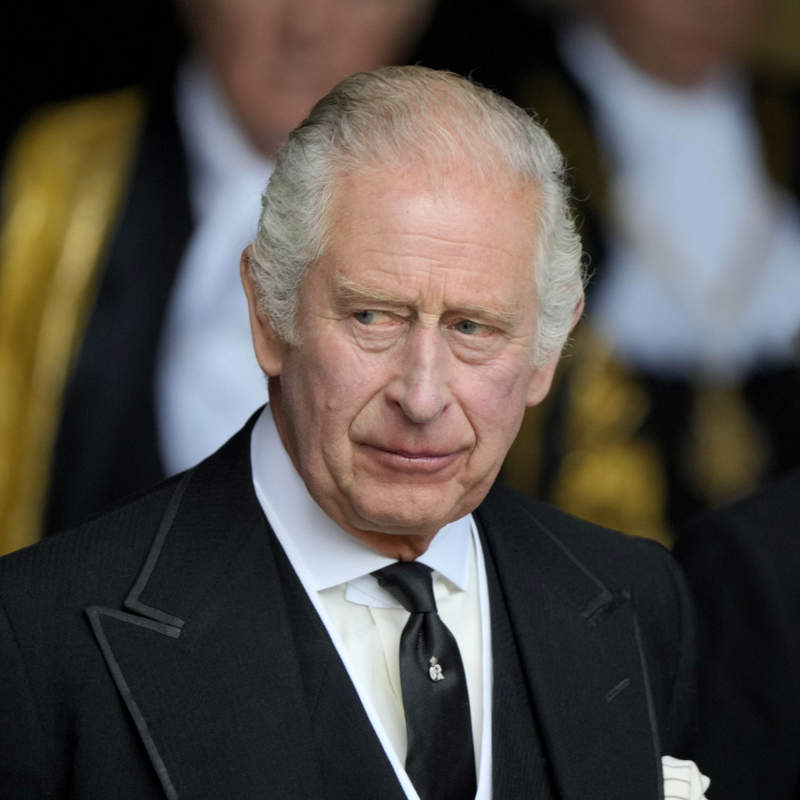 La prensa internacional, conmocionada: Robert Hardman, biógrafo de ...