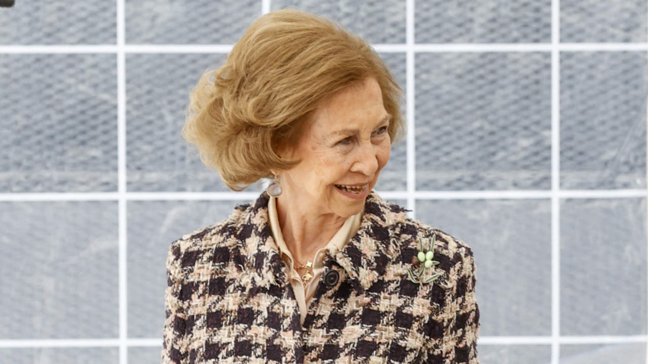 El mensaje oculto de la última aparición de la reina Sofía que desvela el momento vital que ...