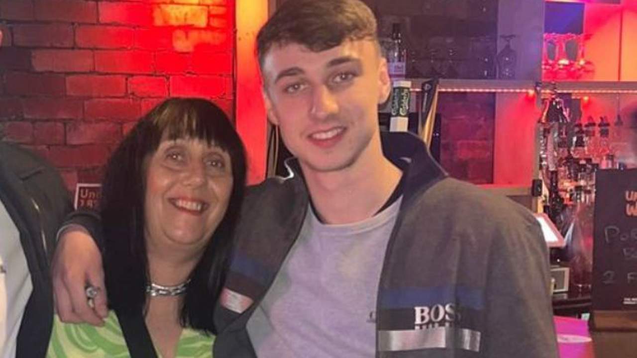 Las últimas y desesperadas palabras de la madre de Jay Slater tras su ...