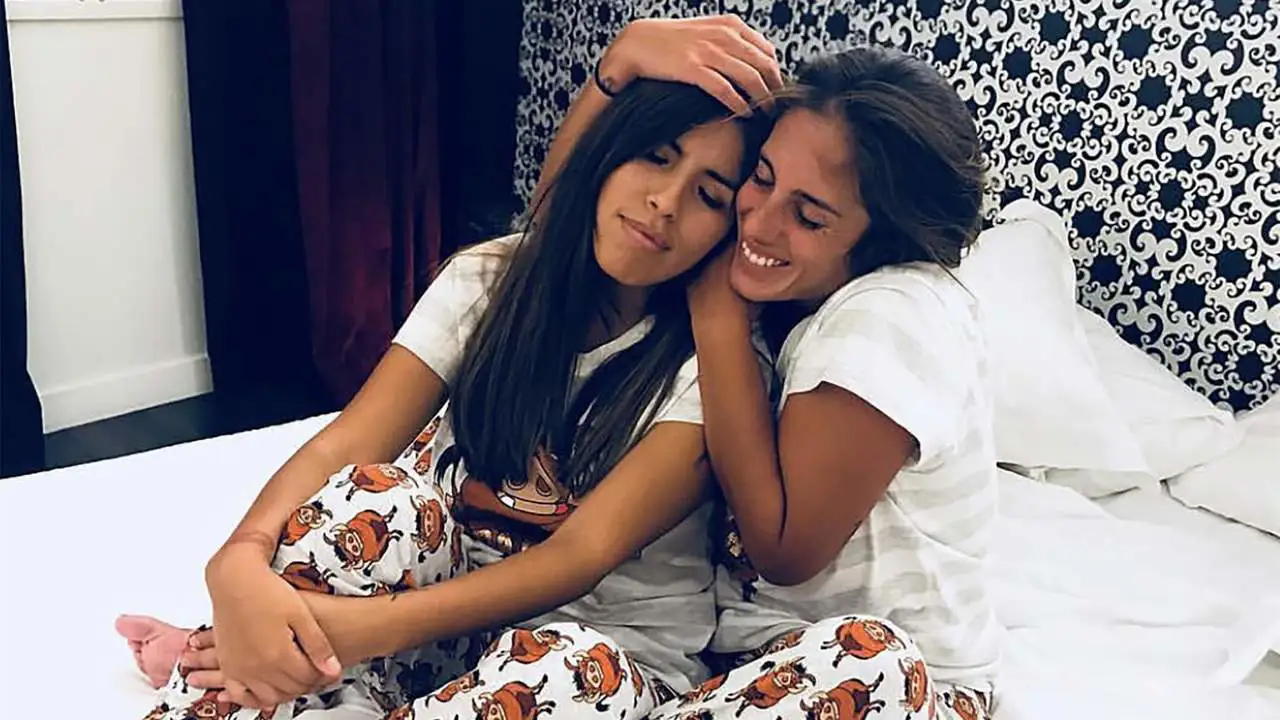 Anabel Pantoja, totalmente pletórica y emocionada al felicitar a su ...