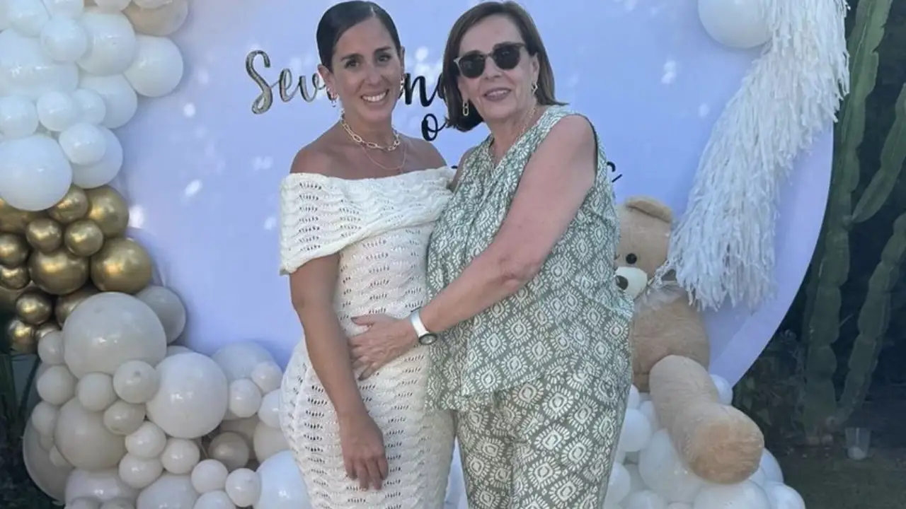 La felicitación más especial de Anabel Pantoja a su madre Merchi tras ...