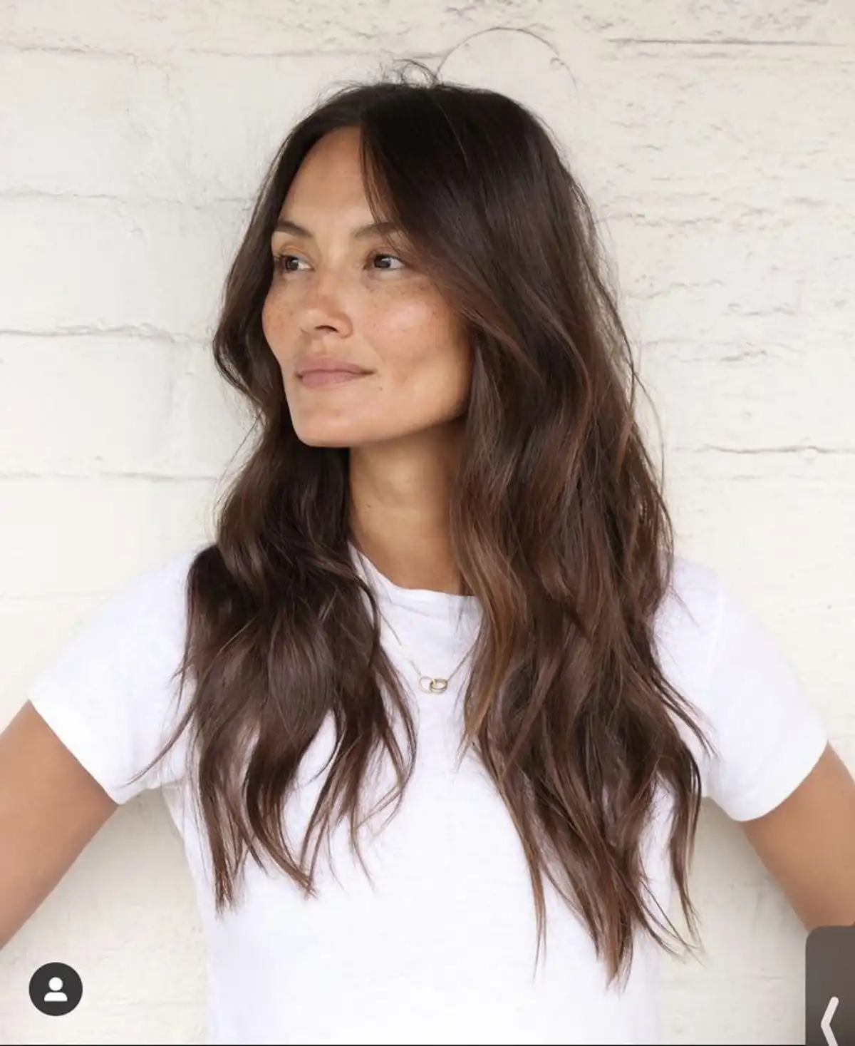 Adiós bob: el corte de pelo boho que rejuvenece a los 50 y está a la moda