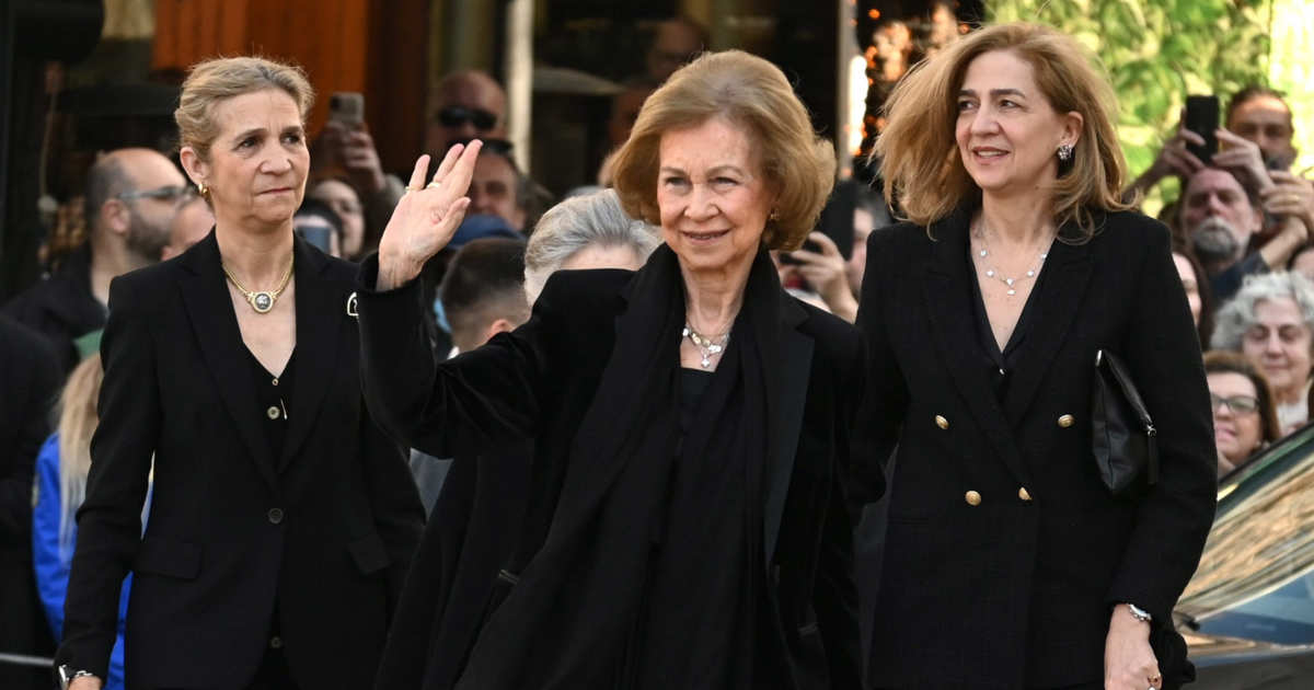 Las infantas Elena y Cristina dan la estocada final a la reina Sofía con una inesperada decisión ...