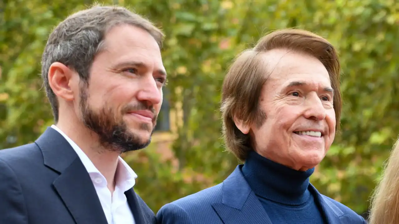 El vínculo de Manuel Martos con su padre Raphael que se ha hecho ...