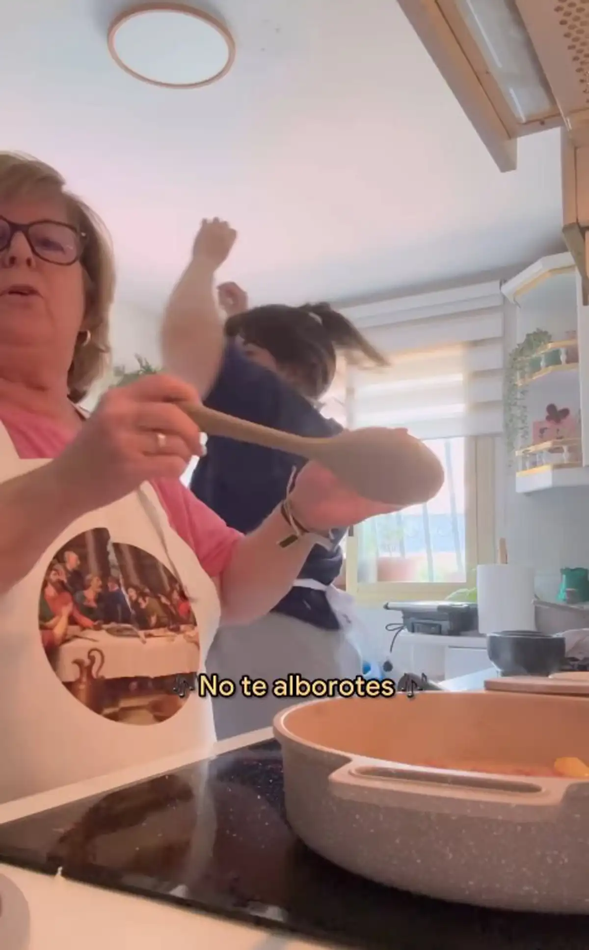 Entramos en la casa de Lalachus, en la que se refugia tras su éxito en ...