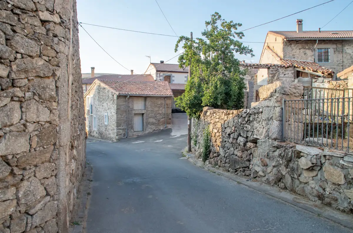 Que Hacer En Hoyos Del Espino Portugalessence Que Hacer En Hoyos Del Espino Portugalessence