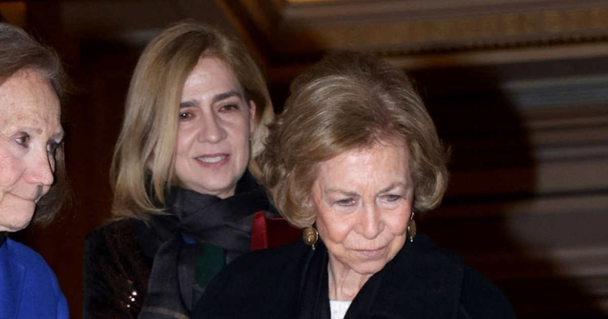 La reina Sofía, Irene de Grecia y la infanta Cristina llegan a Atenas justo a tiempo para la ...