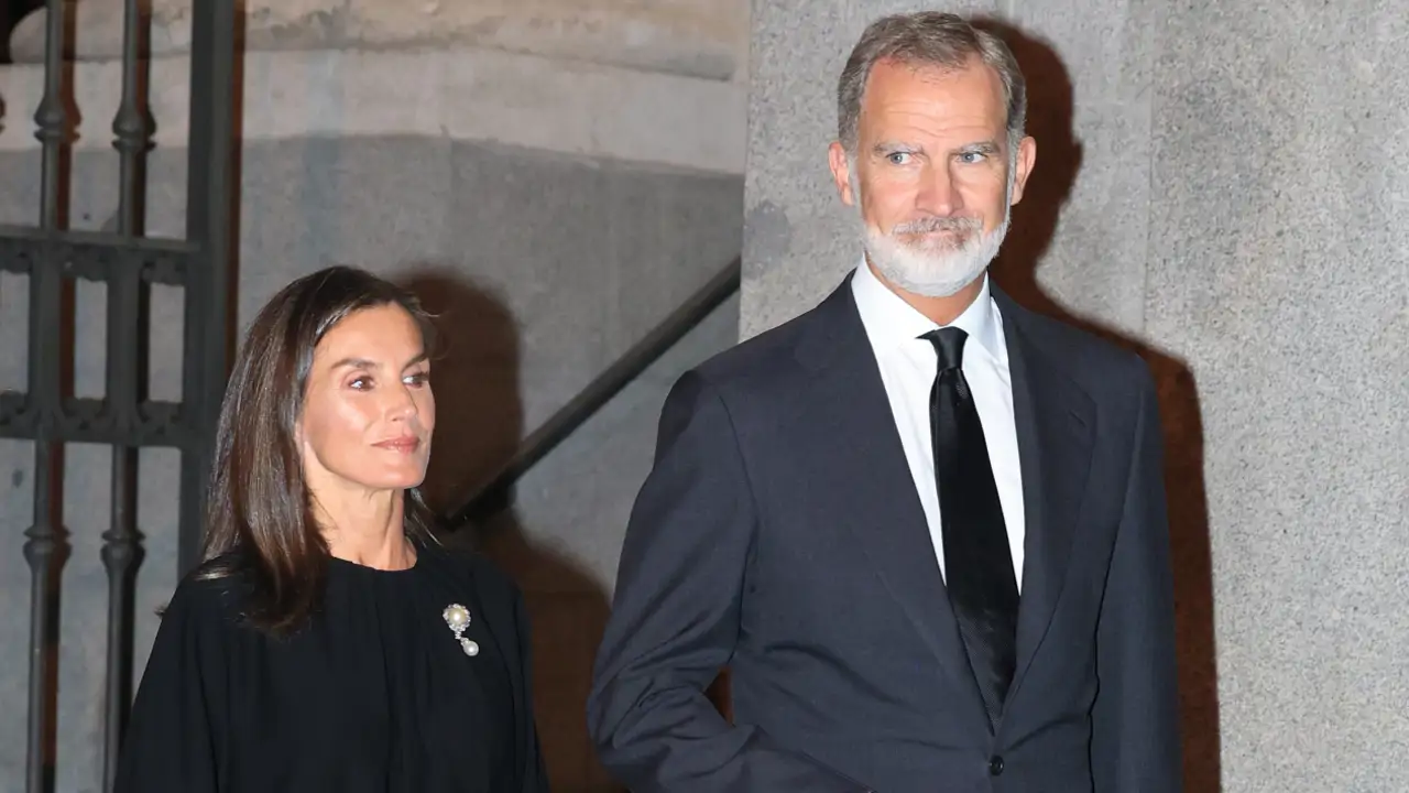 Decisión 'in extremis' de los reyes Felipe y Letizia tras el apagón que ...