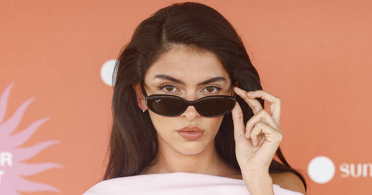 Lucía Rivera se suma a la tendencia glam en gafas de sol con el diseño ...