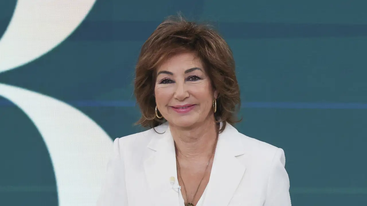 Ana Rosa Quintana, arrebatadora con los pantalones blancos con ...