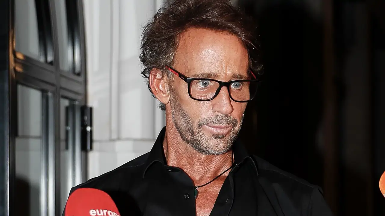 Luis Pliego, director de la revista Lecturas, advierte sobre Álvaro Muñoz Escassi tras su ...