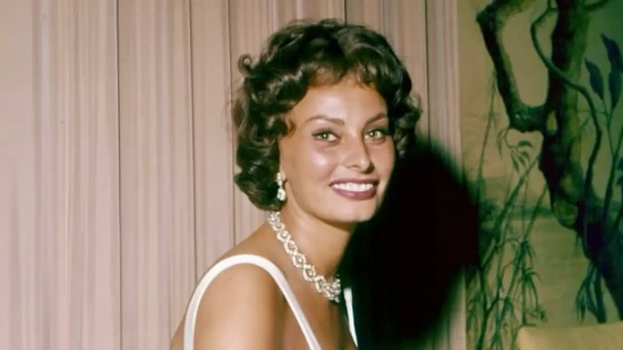 Sophia Loren (90 años), sobre el envejecimiento: “La vida sigue y no ...