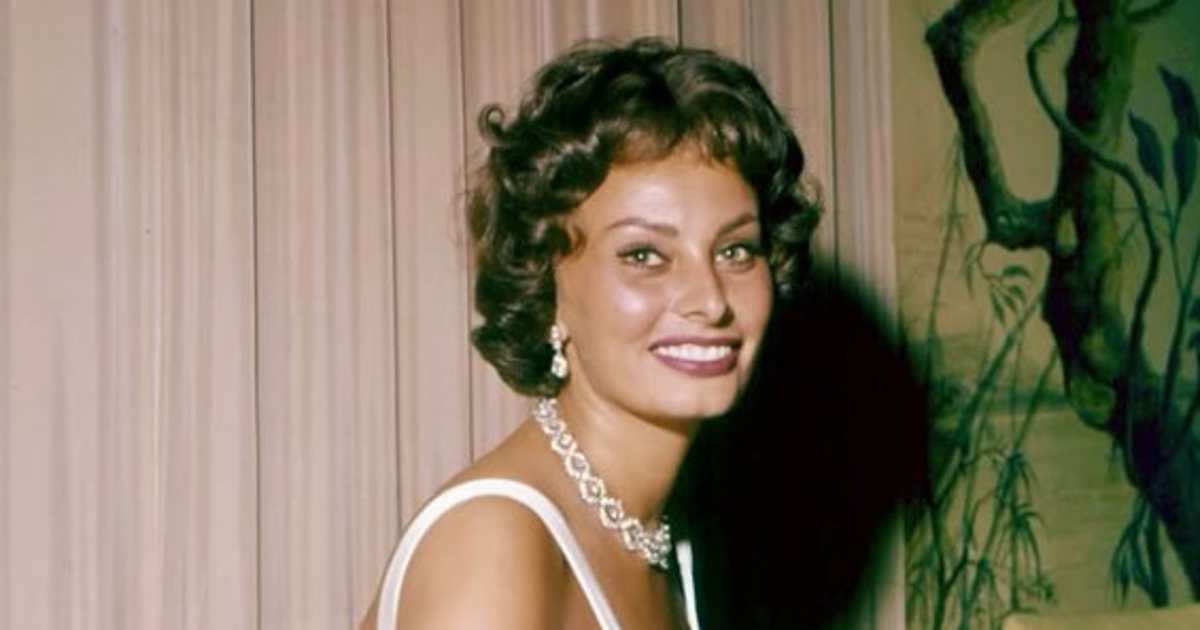 Sophia Loren (90 años), sobre el envejecimiento: “La vida sigue y no ...