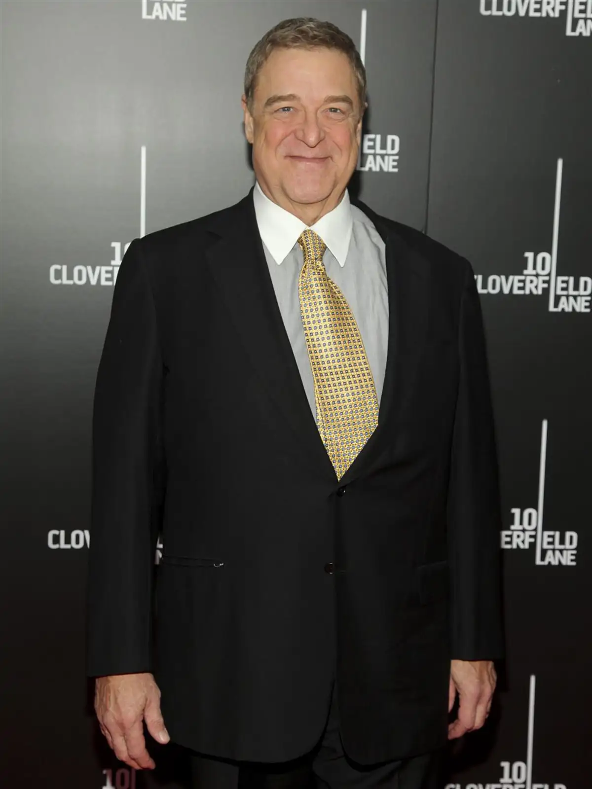 El impresionante cambio físico de John Goodman tras perder 90 kilos a ...