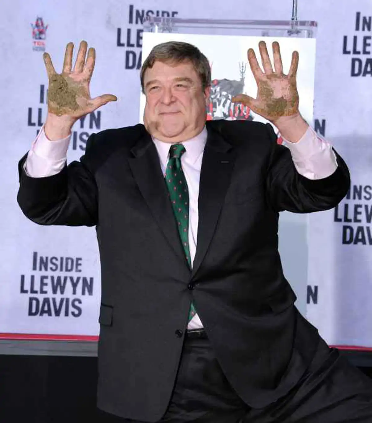 El impresionante cambio físico de John Goodman tras perder 90 kilos a ...