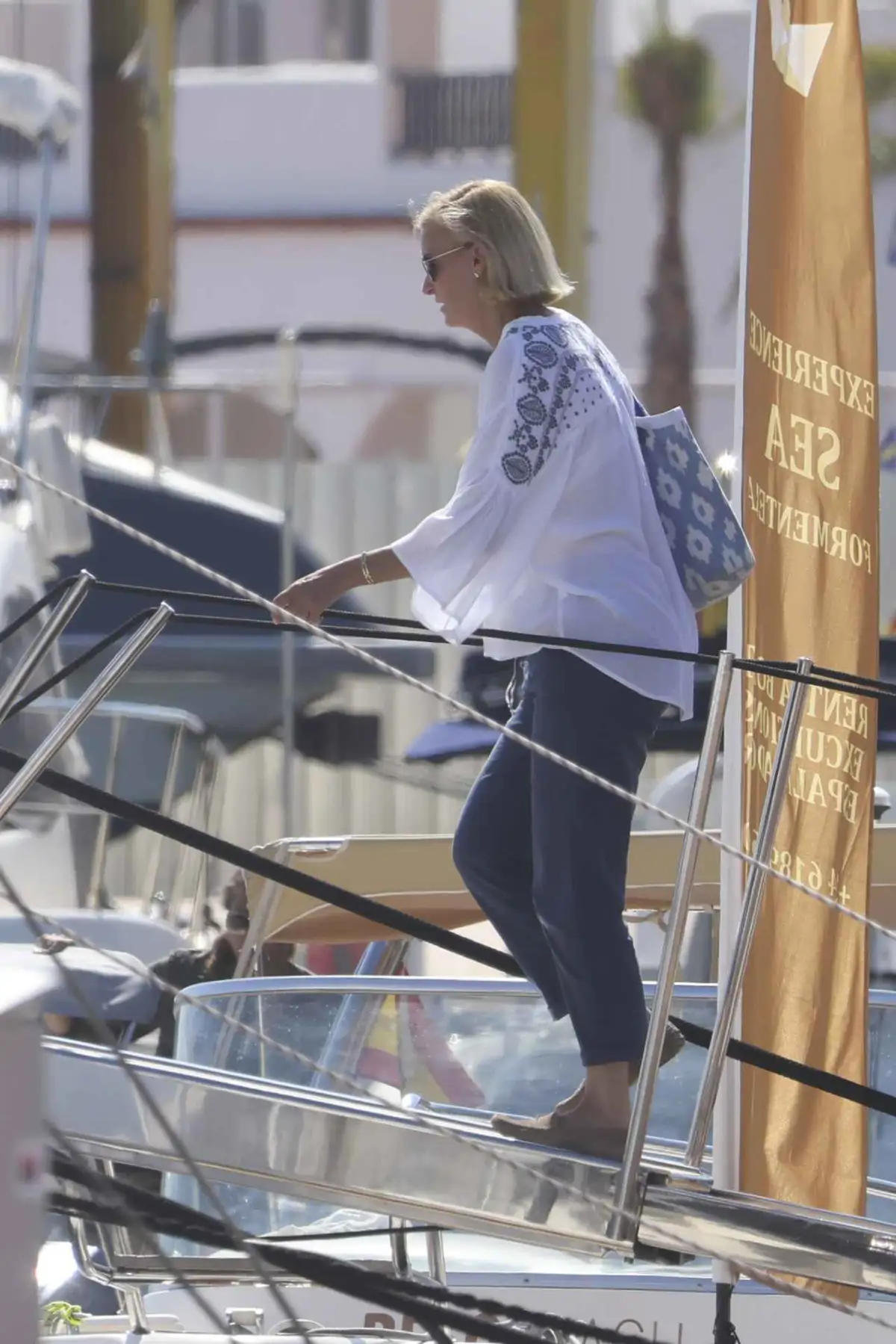 Así son las vacaciones de María Zurita, prima del rey Felipe VI, en Formentera: look boho-chic ...