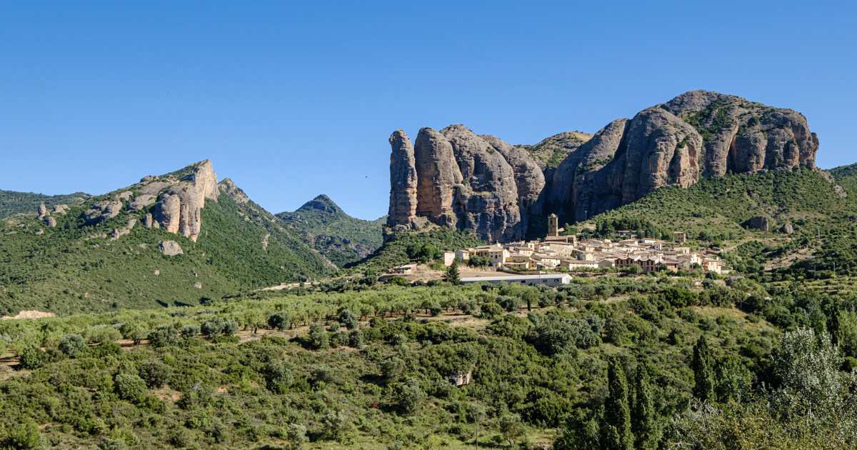 As Es Ag ero El Pueblo De Los Mallos Impresionantes Gigantes De As Es Ag ero El Pueblo De Los Mallos Impresionantes Gigantes De
