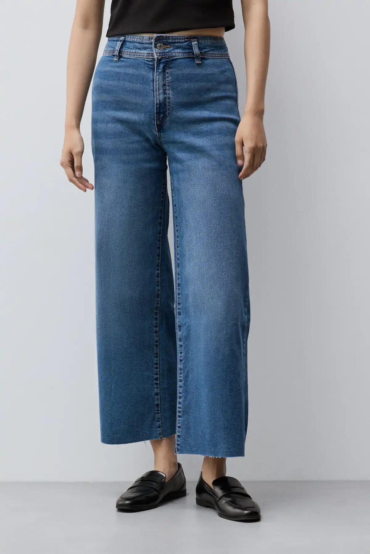 Estos son los vaqueros de Zara por los que suspirarán las pijitas en ...