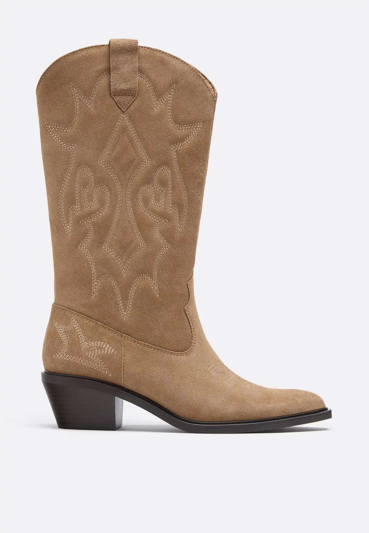 Acaban de llegar a Zara y serán un éxito en otoño: las botas cowboy más ...