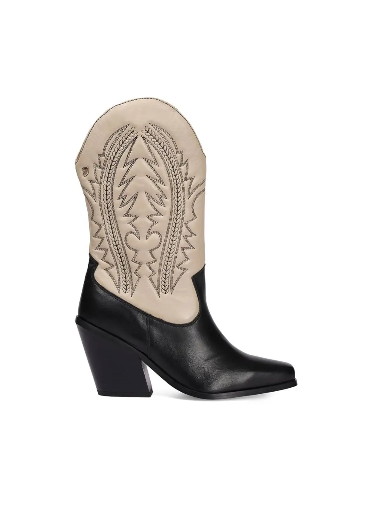 Acaban de llegar a Zara y serán un éxito en otoño: las botas cowboy más ...