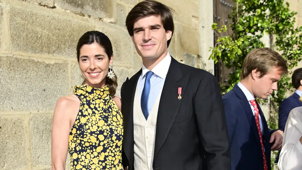 La razón de la ausencia de Carlos Fitz-James y Belén Corsini a la boda ...