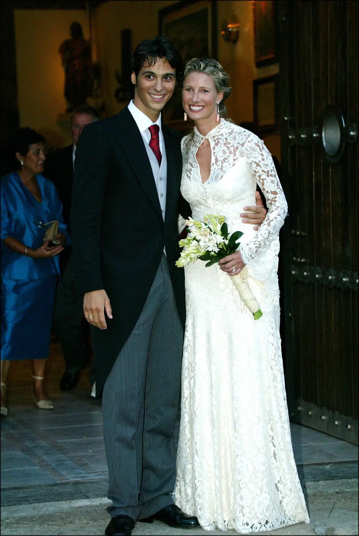 Una hora de retraso, 200 escalones en un enclave idílico y un vestido ...