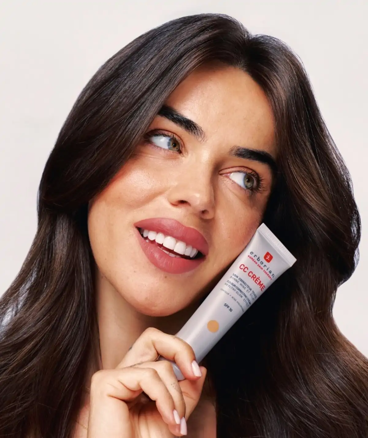 Violeta Mangriñan nos crea una nueva necesidad con su CC Cream corena ...