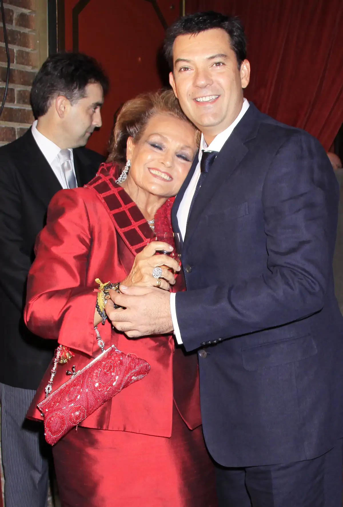 Una millonaria herencia para su único hijo: casas y joyas de Carmen ...