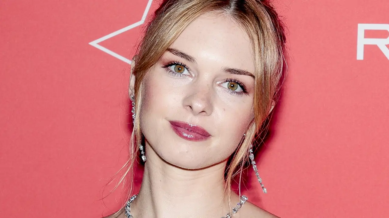 La boda blindada de Stella del Carmen: el brindis de Antonio Banderas ...