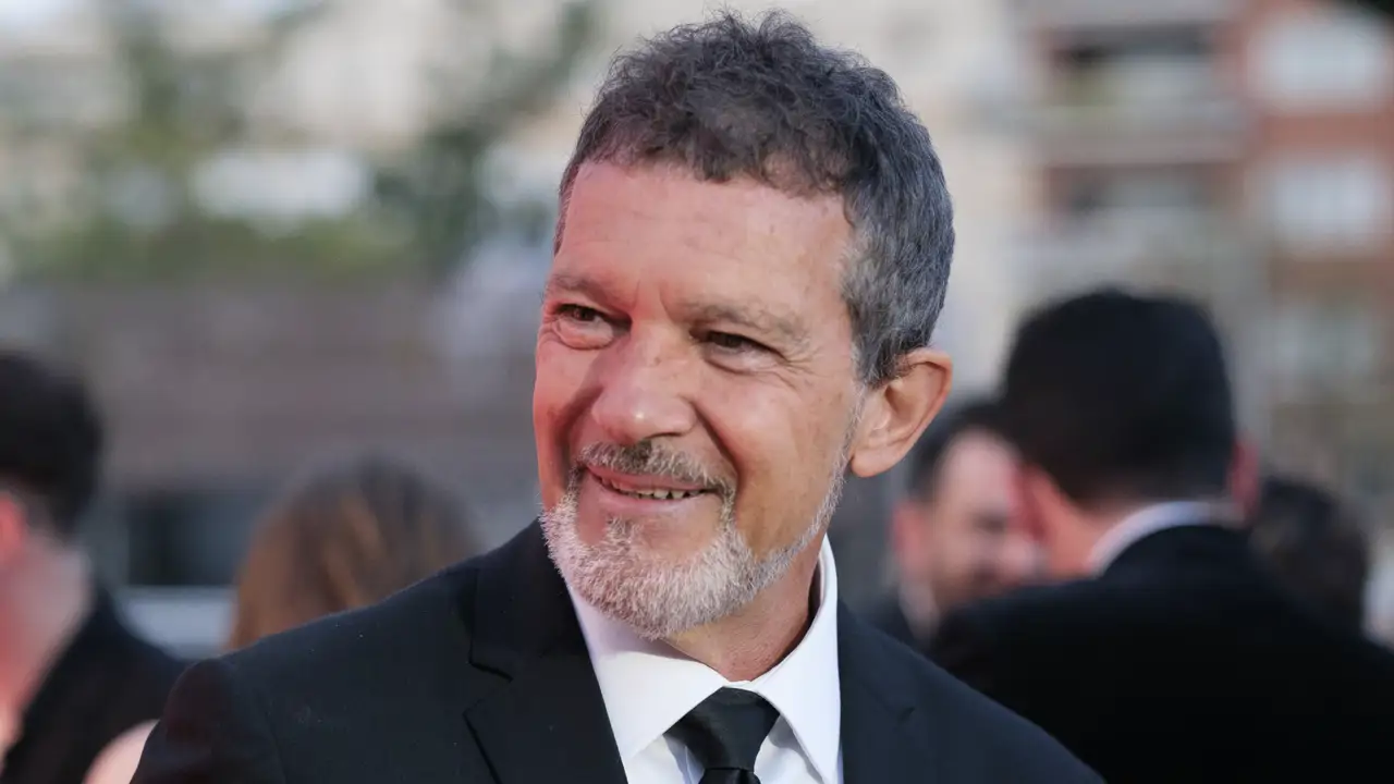Antonio Banderas se pronuncia sobre los rumores de tensiones con Melanie Griffith en la boda de ...