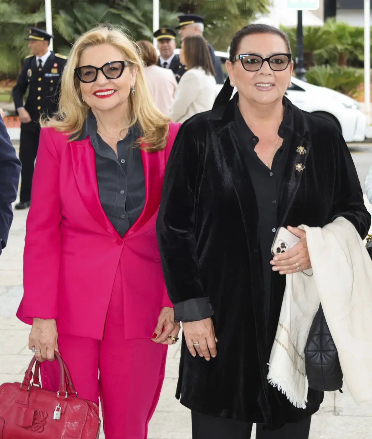 Así es el gran chalet de estilo andaluz de Inmaculada Casal y María del ...