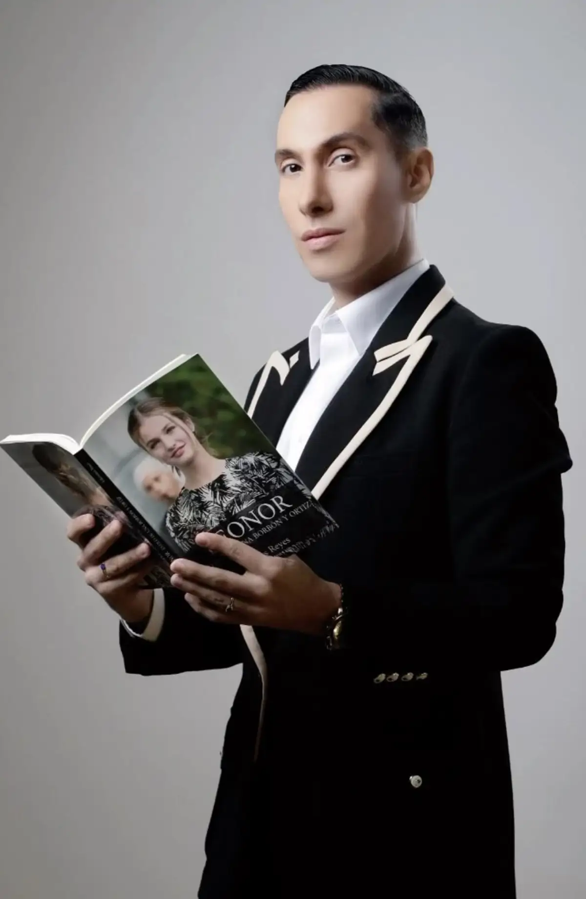 Jesús Reyes, estilista: "Si tuviera que poner un 'pero' a Letizia sería ...