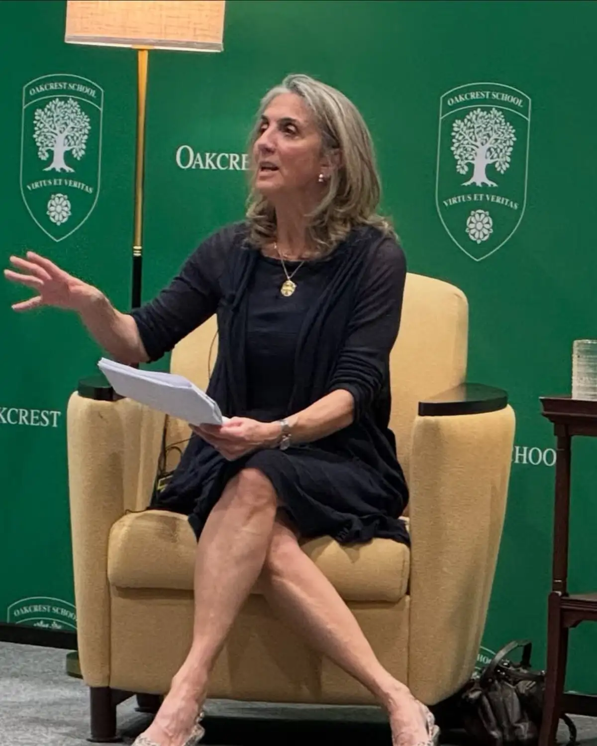 Ester Munt-Brooks, educadora y mujer de Arthur Brooks: "Amar no es un ...