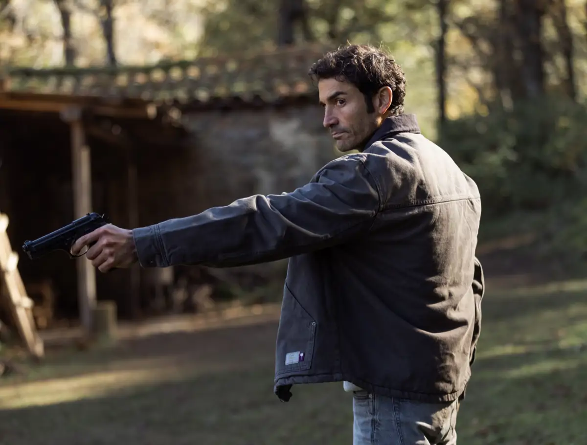 El pueblo español medieval que arrasa en Netflix: El thriller 'El cuco ...