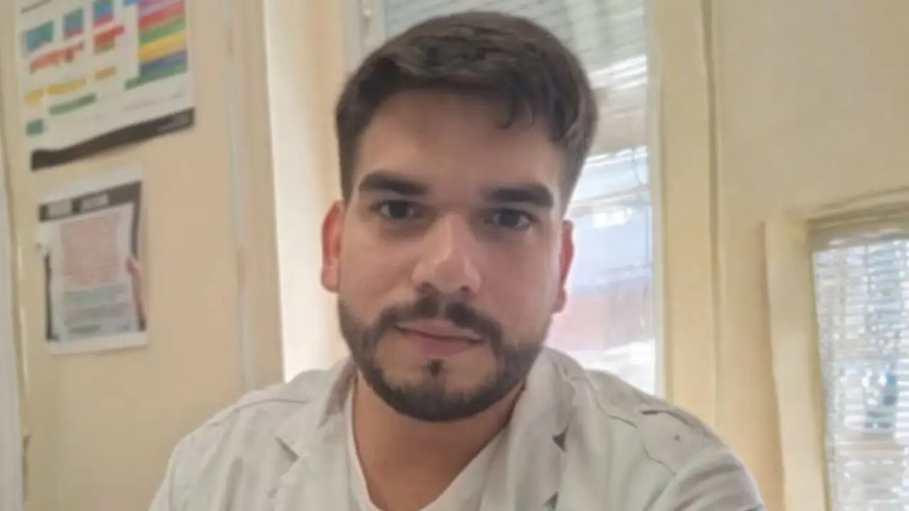 Un médico residente en España, sobre cuánto cobra: “1.076€. Es una auténtica vergüenza, basta ya ...