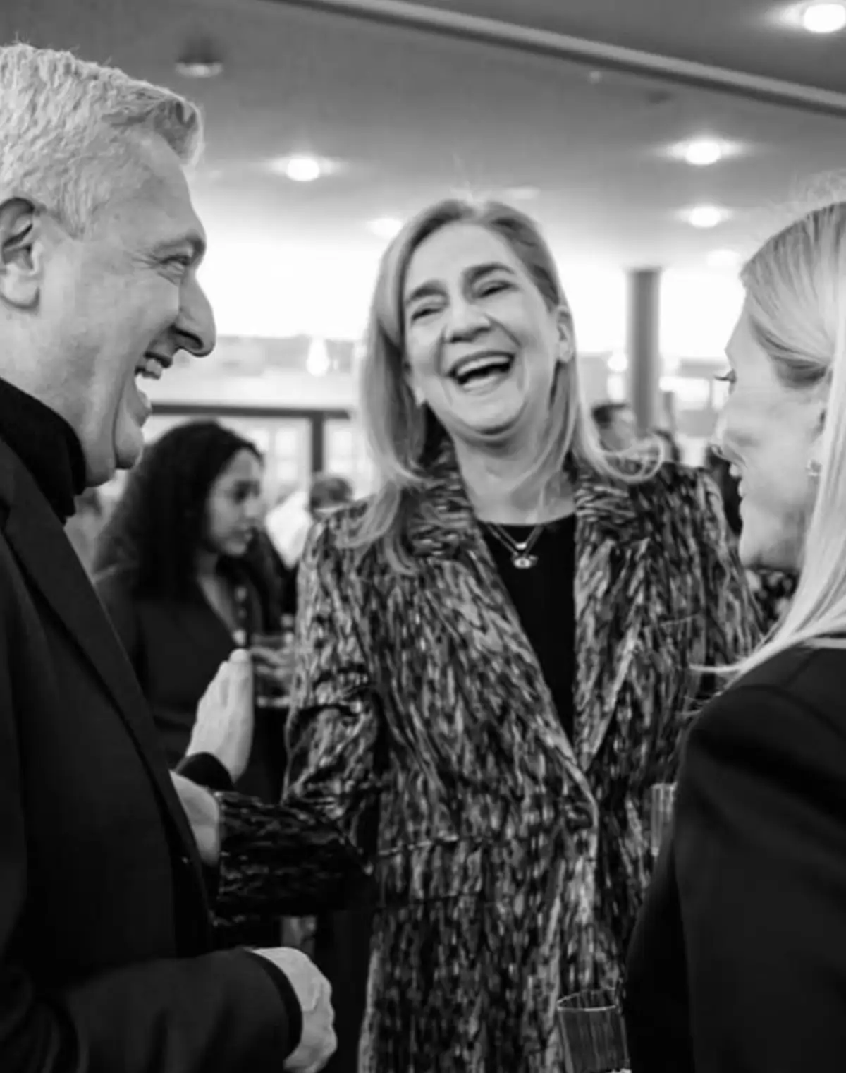 El plan a solas por Madrid de la reina Sofía con su hija, la infanta Elena