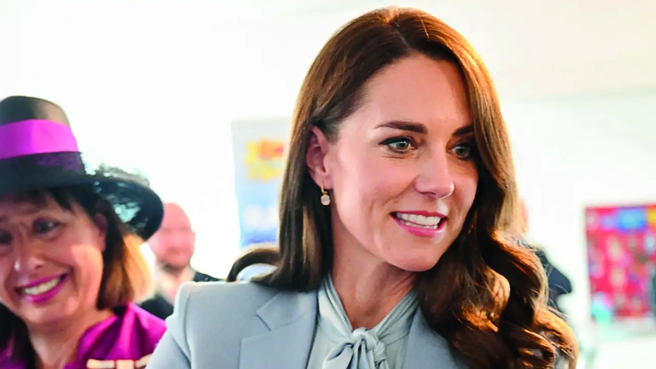 "Kate Middleton, como Lady Di, se enfrenta a enemigos dentro de su ...