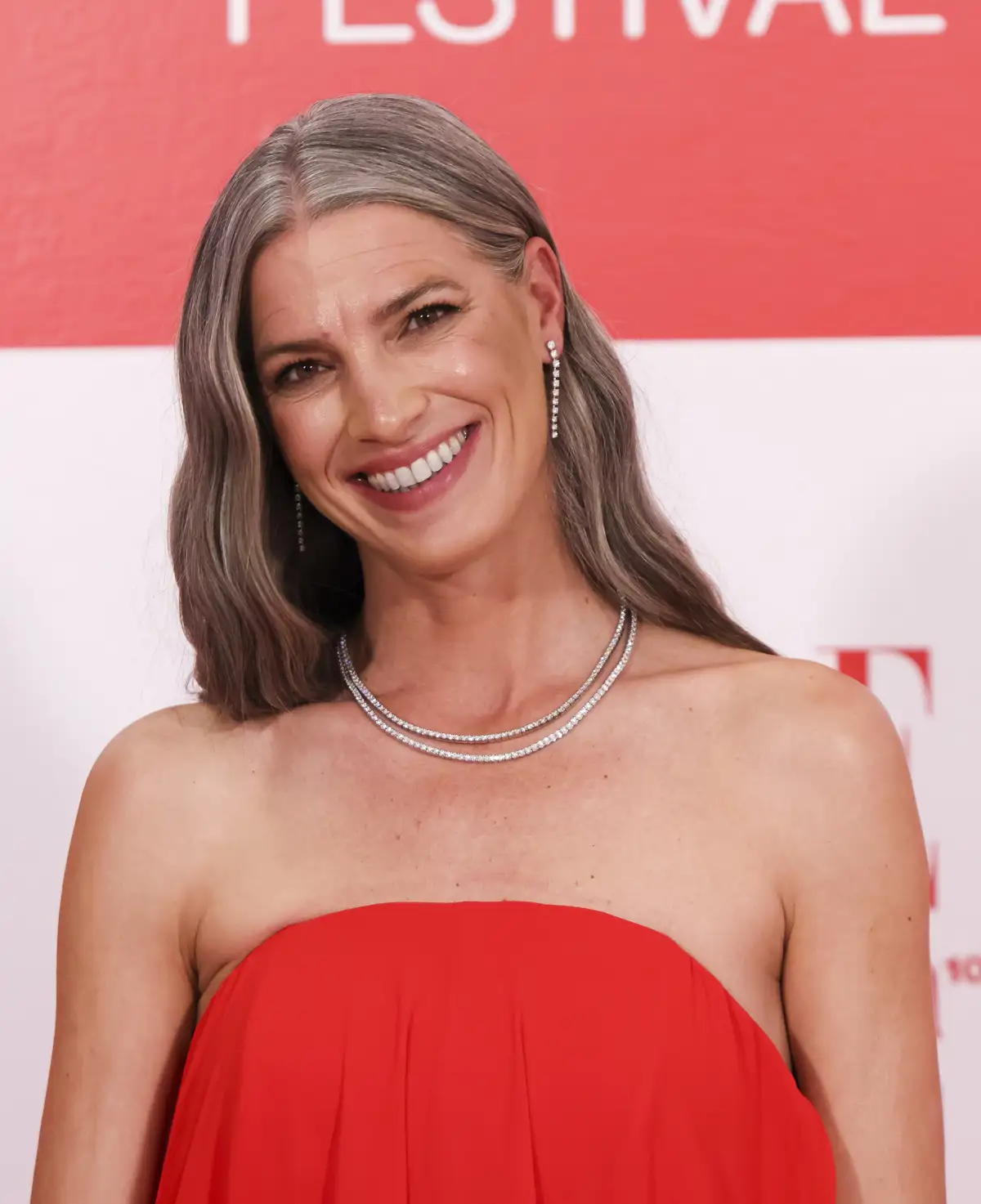 Las famosas coinciden sobre dejarse las canas: "No me tiño el pelo más ...