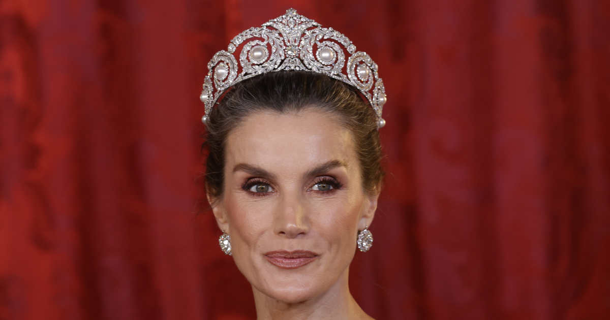 Las 10 tiaras que la reina Letizia guarda en el joyero real: muy ...