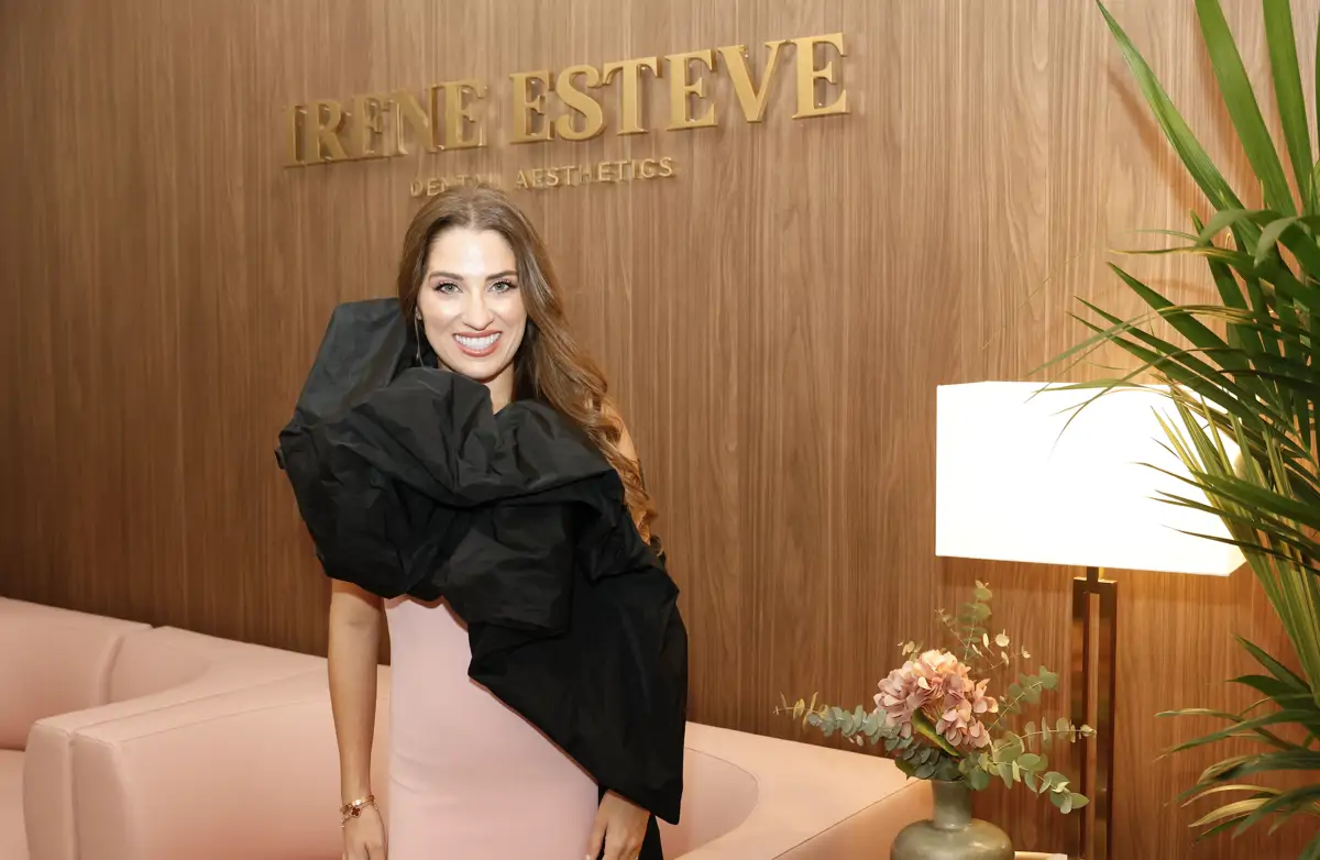 Violeta, Carmen Farala y Xuso Jones no faltan a la inauguración de la ...