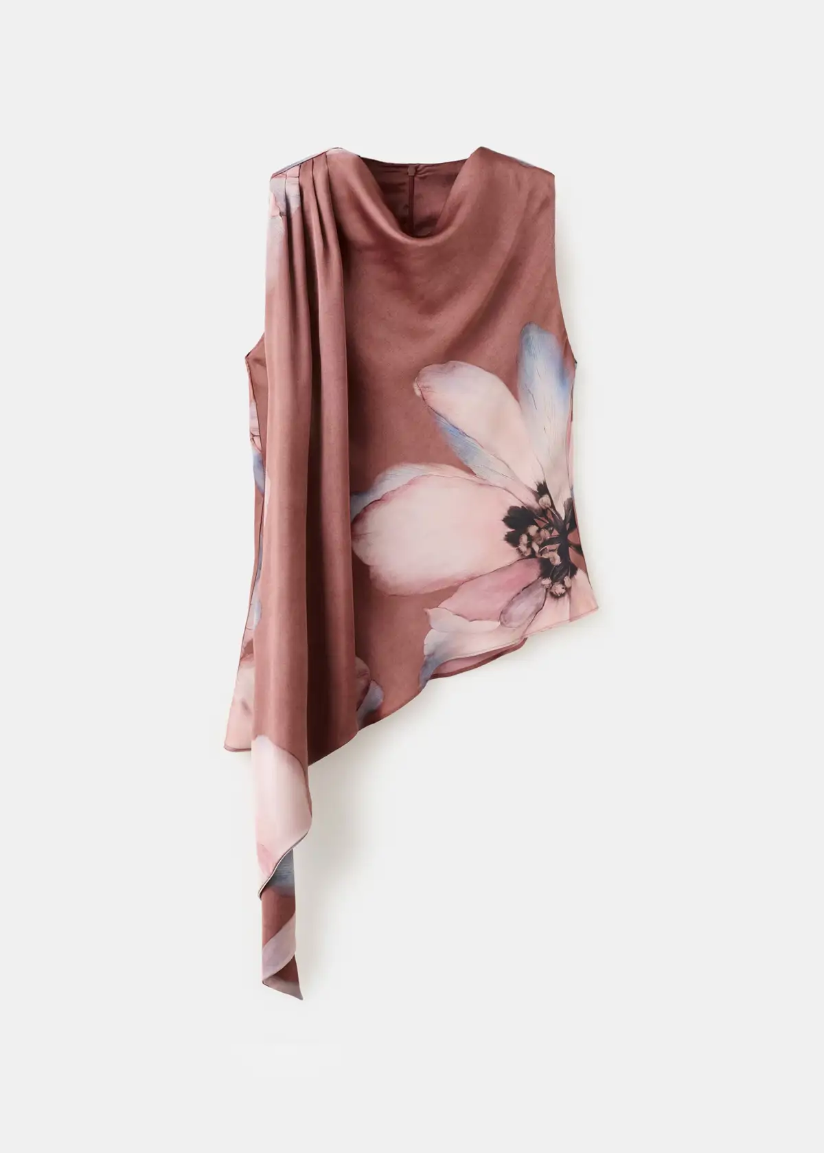 Cómo vestir bien a los 60: las 5 blusas de Mango primaverales del color ...