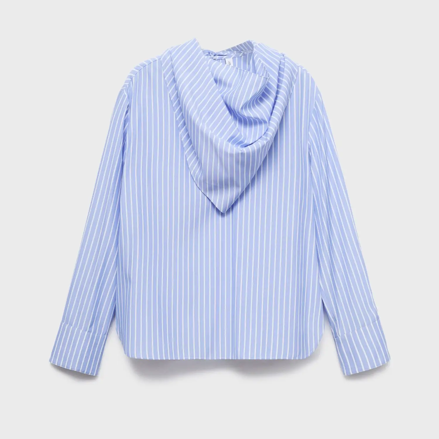 Cómo vestir bien a los 60: las 5 blusas de Mango primaverales del color ...