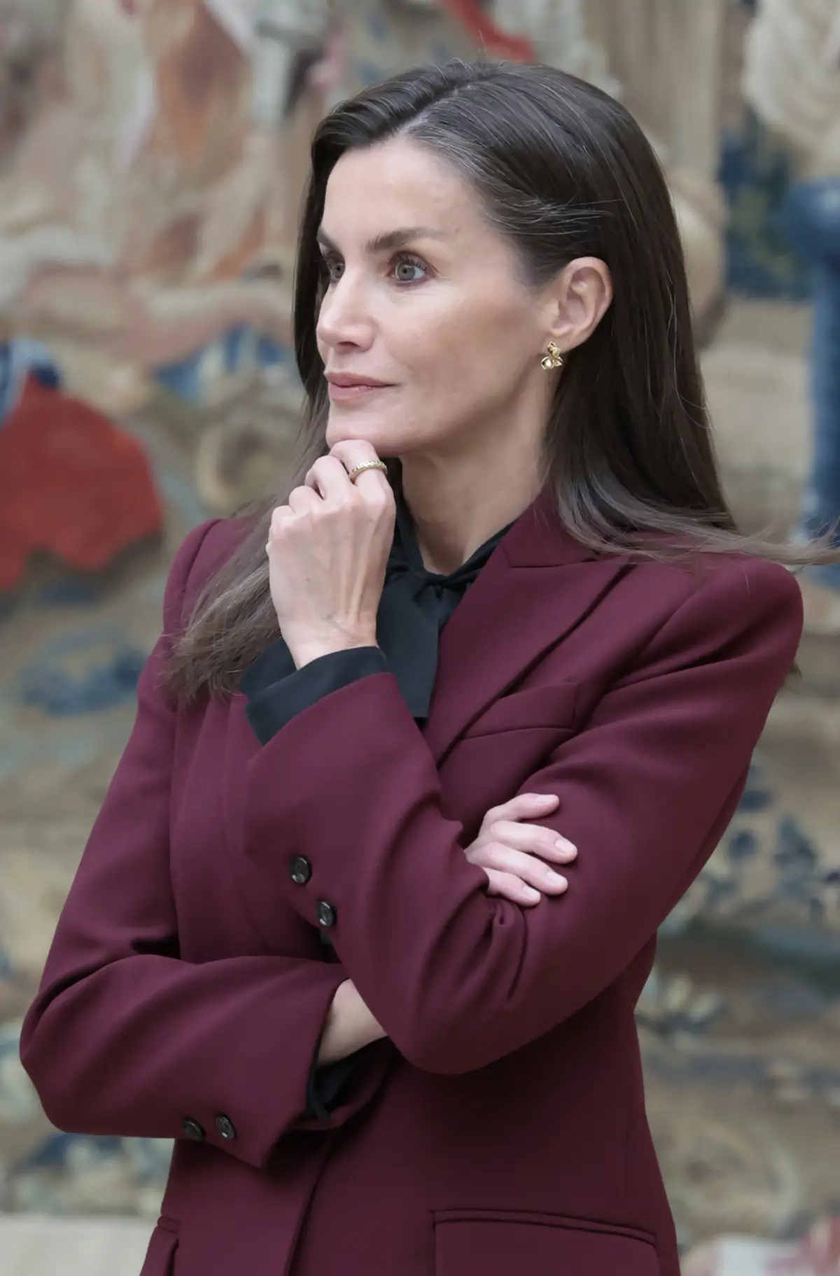 El anillo de compromiso que la reina Letizia se quitó cuando vio la luz ...