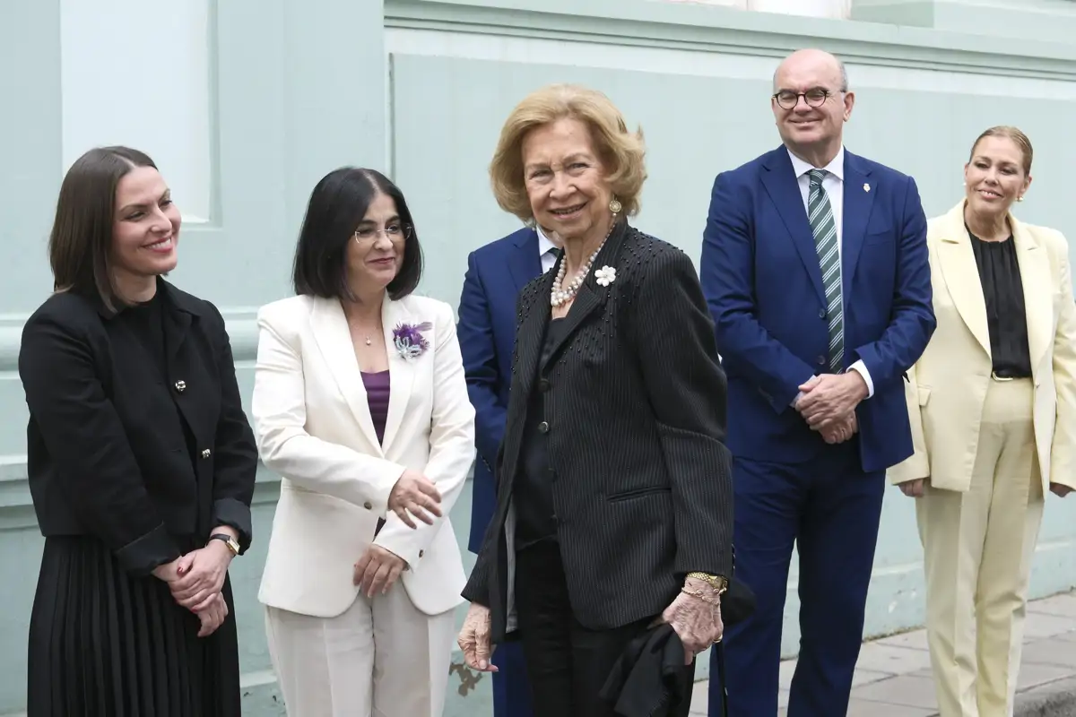 La reina Sofía recupera la sonrisa en medio del luto por su hermana ...