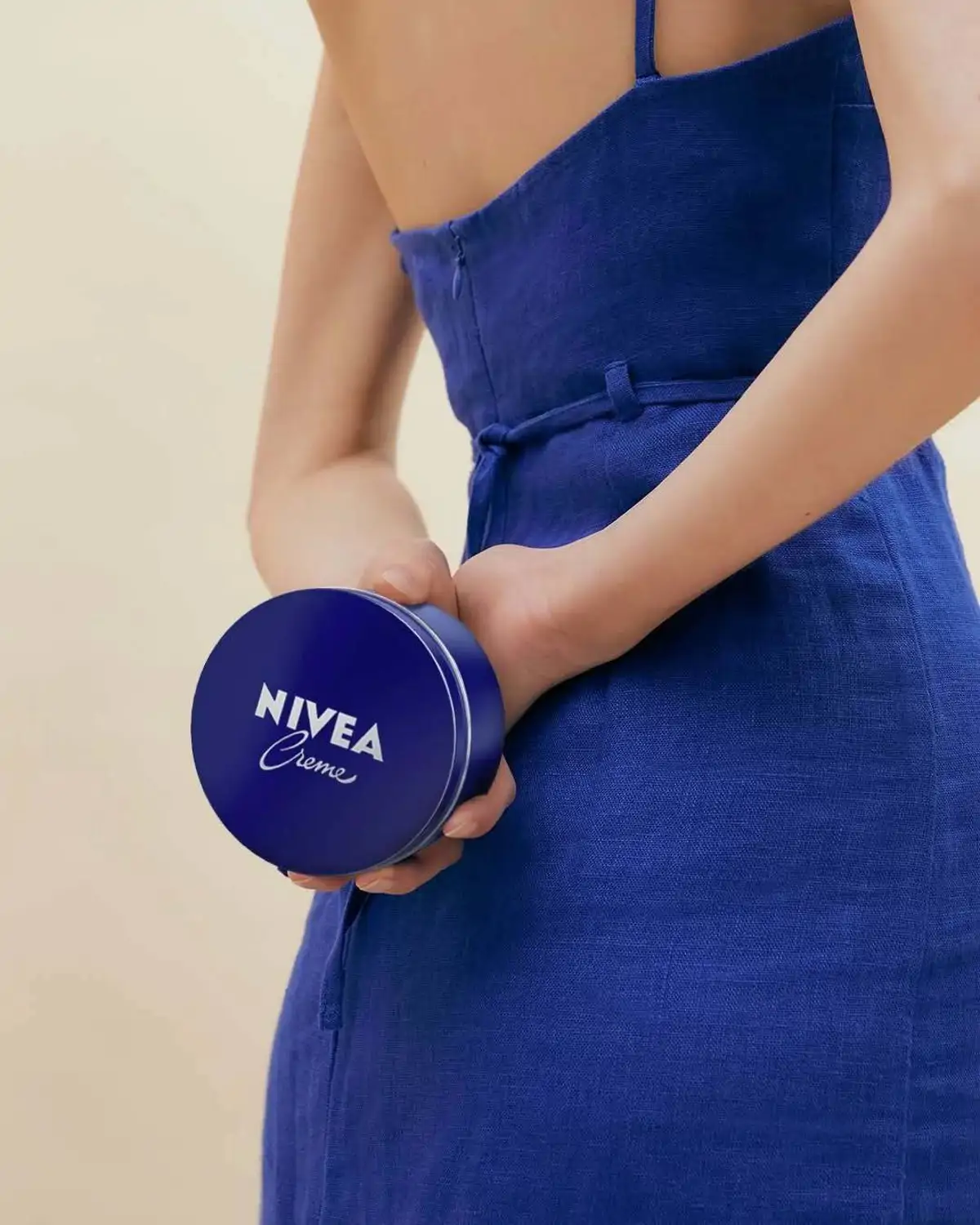 Helena Rodero, farmacéutica: “La crema Nivea de lata azul es mano de ...